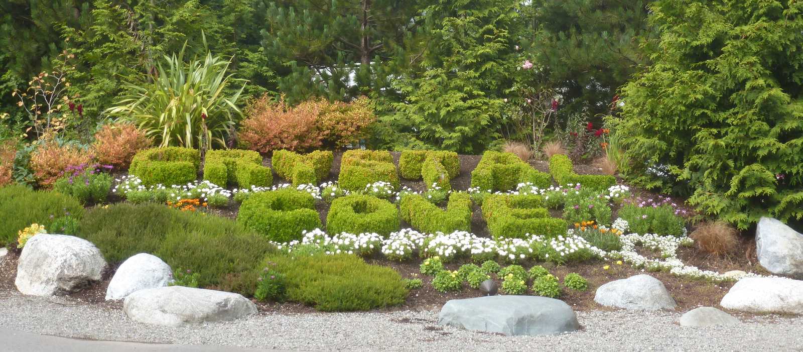 Crystal Cove Beach Resort - Campground Tofino | CANUSA