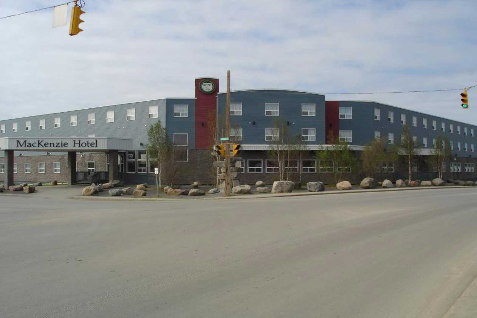 Muskoxburger in Inuvik | CANUSA