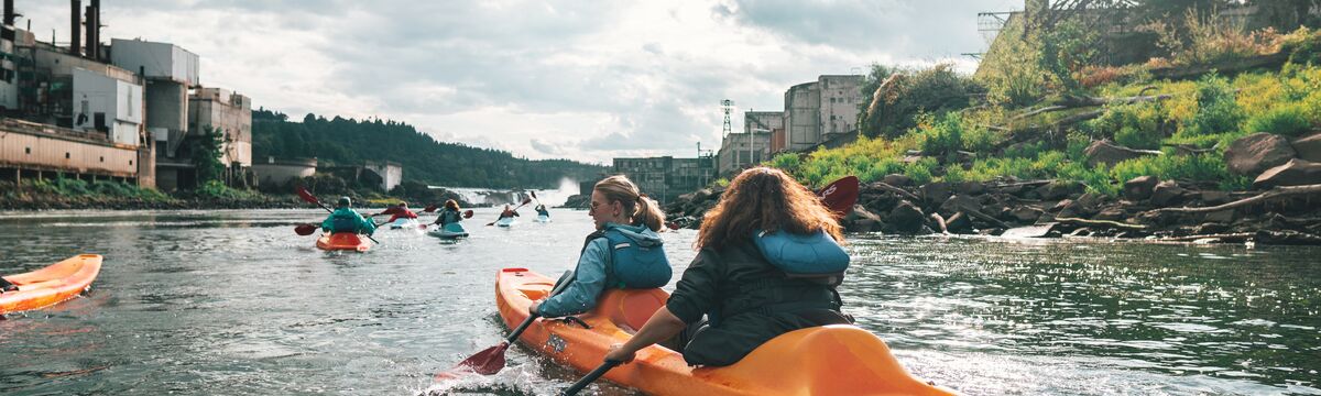 Kajaktour zu den Willamette Falls - eNRG Kayaking | CANUSA