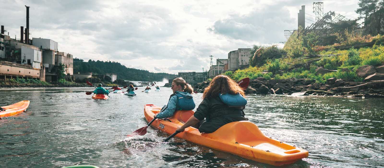 Kajaktour zu den Willamette Falls - eNRG Kayaking - canusa.de