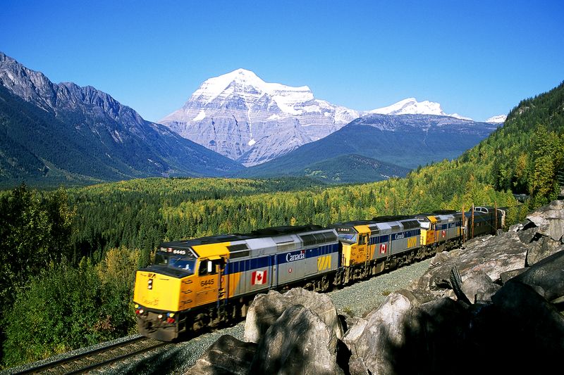 Via Rail | CANUSA